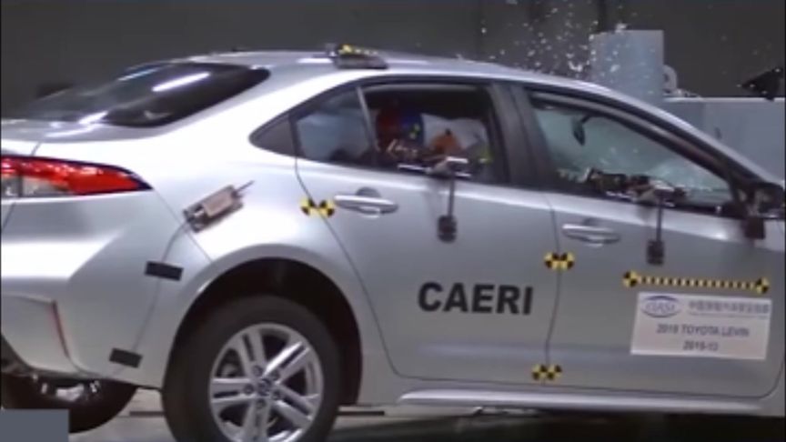 丰田雷凌驾驶员侧安全碰撞测试!