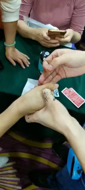 林君--董氏奇穴手法操作针灸推拿学校