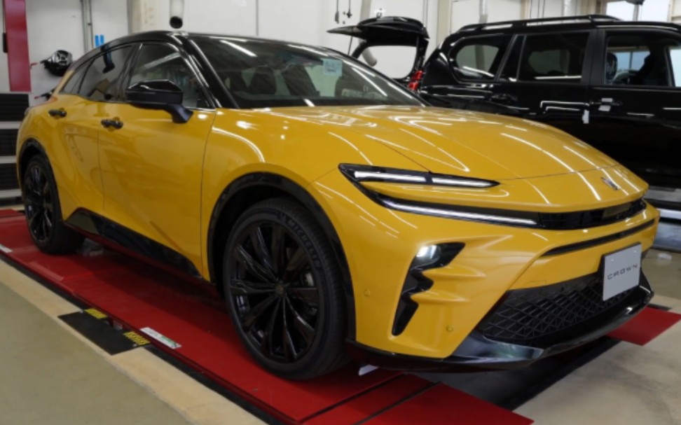 2024款丰田皇冠 SUV