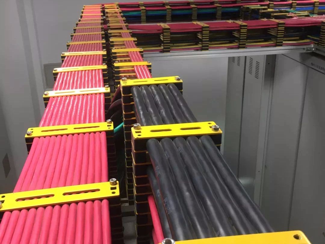 强弱电线缆支撑系统 综合布线 新尚品多孔U型钢走线架用电缆固线器铝...