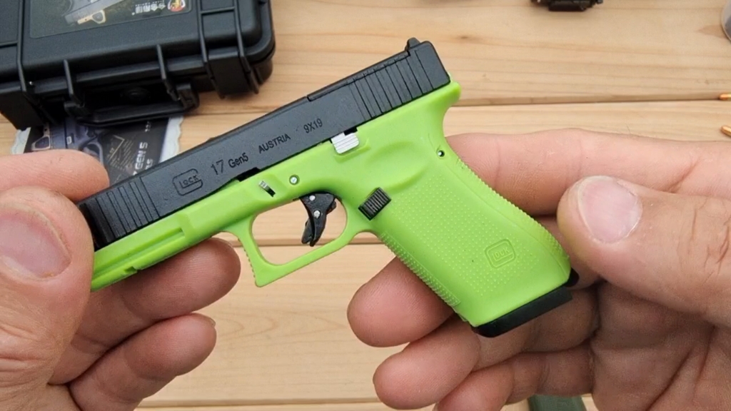 合金帝国Glock 17 gen5 1:2.05 锌合金压铸彩色版