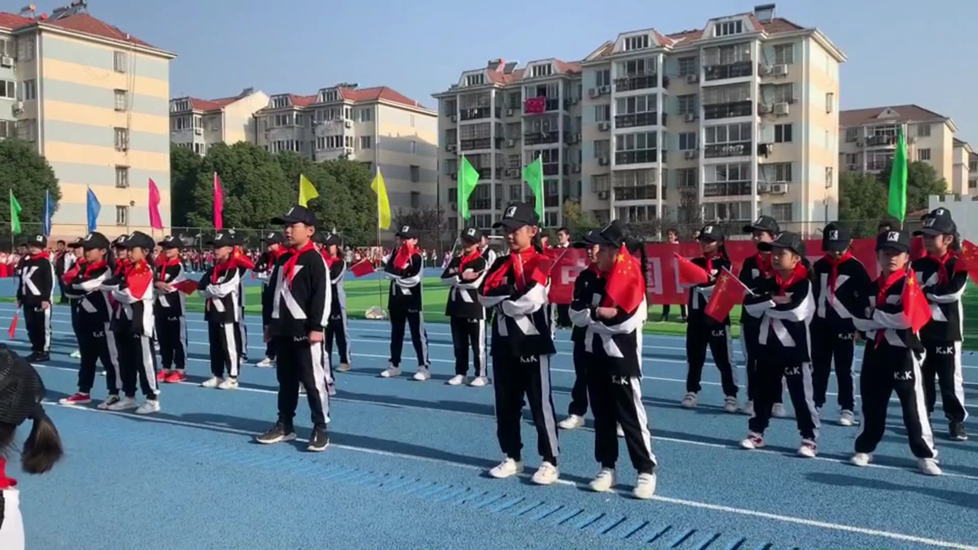 小学生运动会入场式kk战队