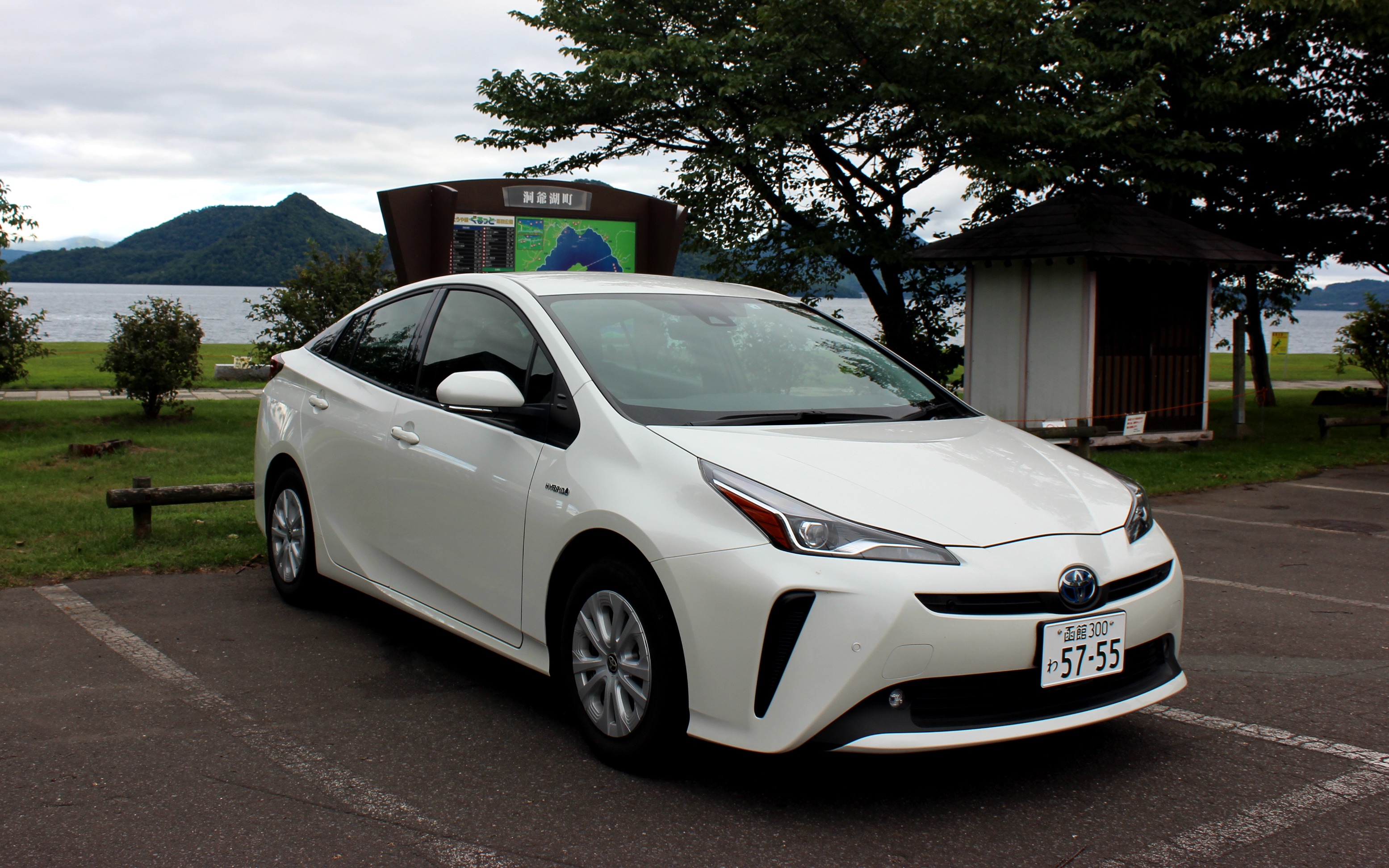 【混动车鼻祖】北海道体验丰田普锐斯Prius第四代中期改款车型