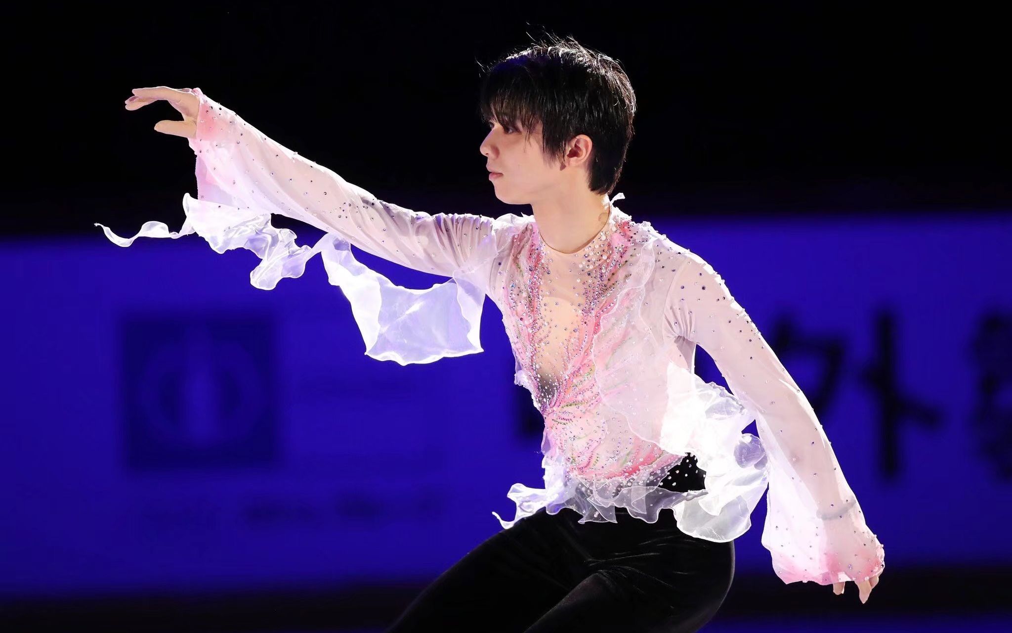 花滑大奖赛芬兰站羽生结弦表演滑春よ、来い