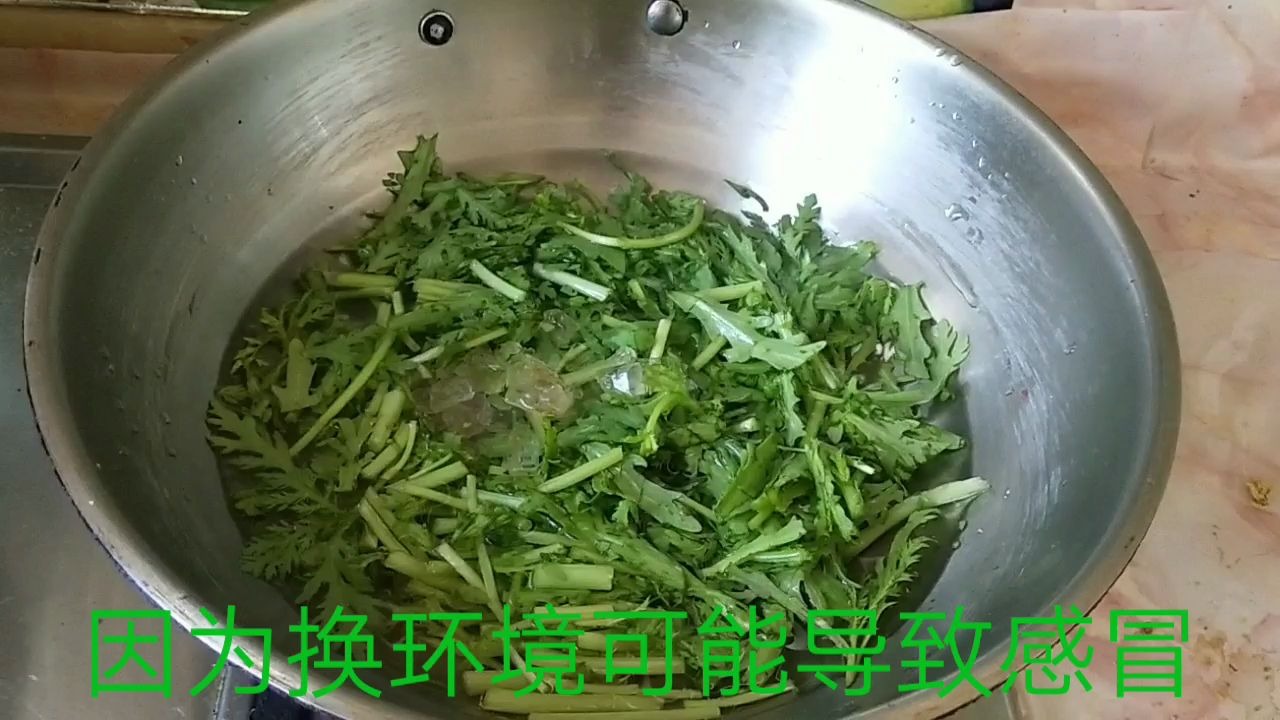 感冒咳嗽怎么办?用这2种食材的食疗方法对咳嗽,试一试效果吧