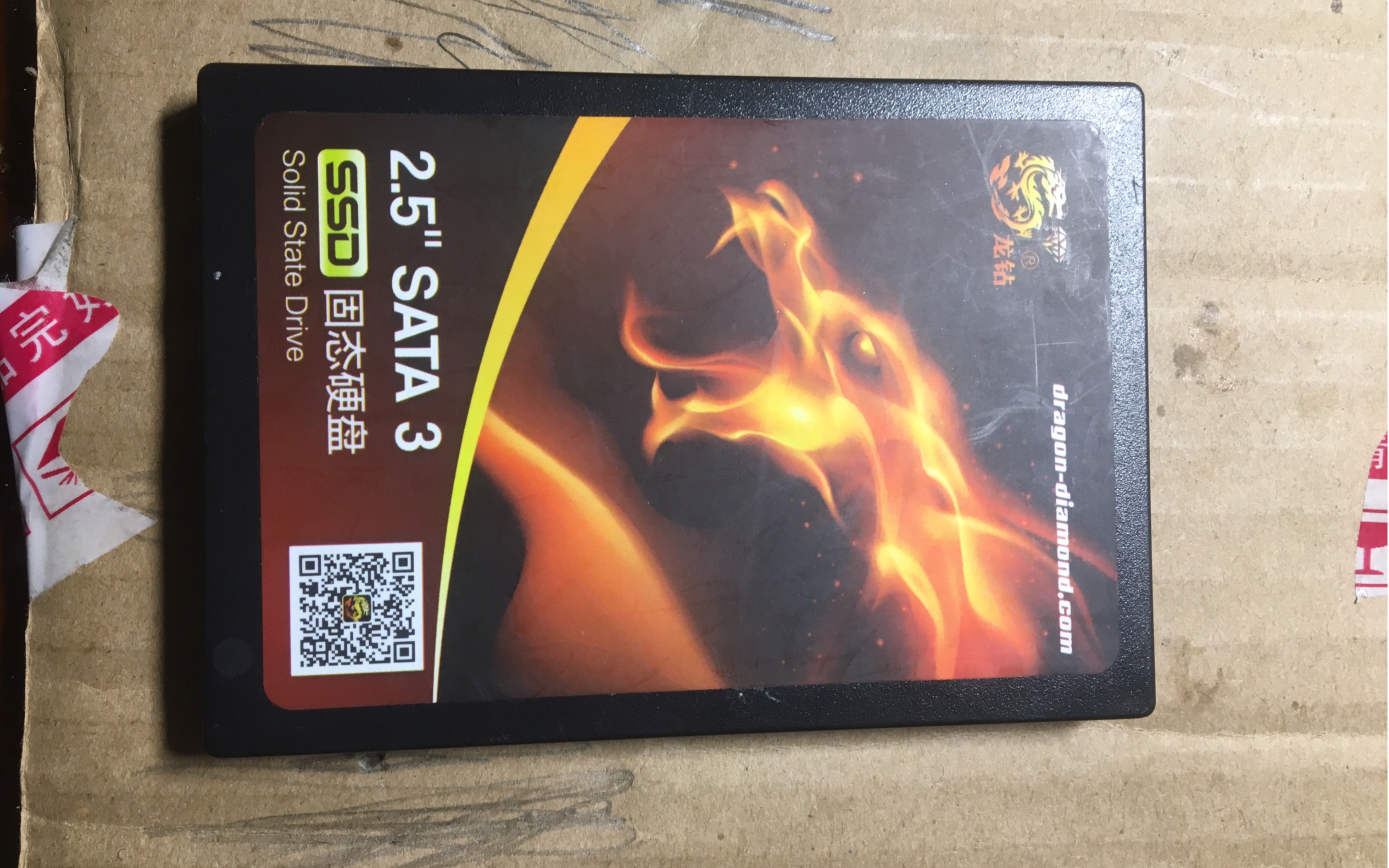 给小米r1d路由器换个小固态 顺便拆了看看