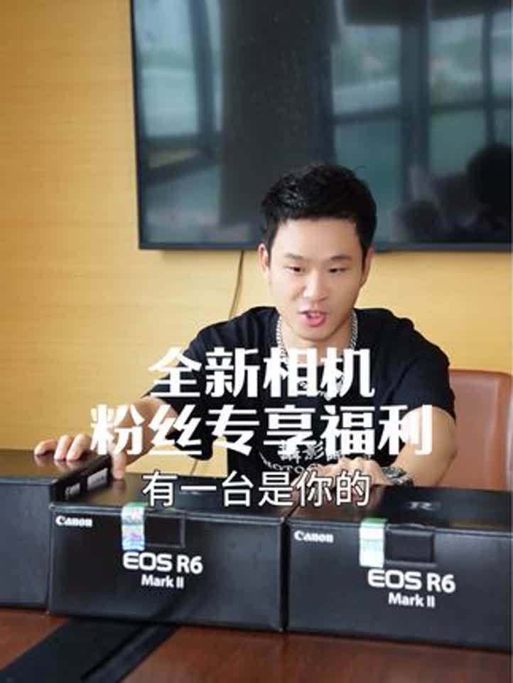 3台微单相机,作为粉丝福利安排 宠粉丝要拿出行动来,摄影师集合相机