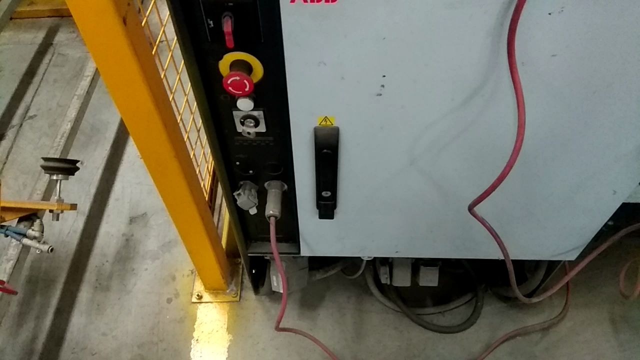 2.ABB机器人控制柜按钮和示教器实操讲解