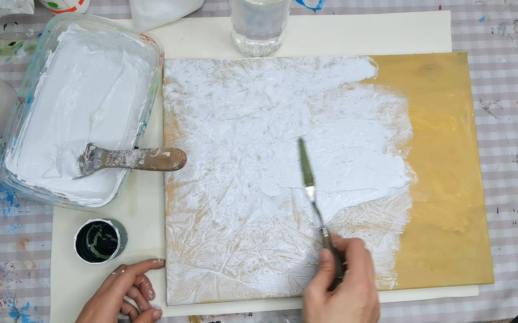 【油画基础技法】肌理;制作肌理方法,过程;底材制作肌理+用笔画出...