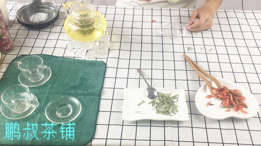 清热下火,利尿解毒-百合花柠檬草
