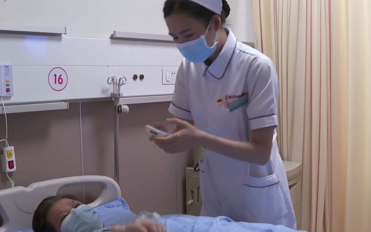 党员护士创新理念贴心服务 让专业护理更有温度