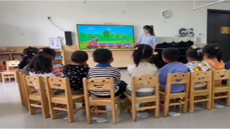 幼儿园公开课小班语言《动物宝宝去旅行》