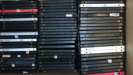 45包邮一个64G的2.5寸固态硬盘,送一根SATA数据线,没有坏道,慢扫...