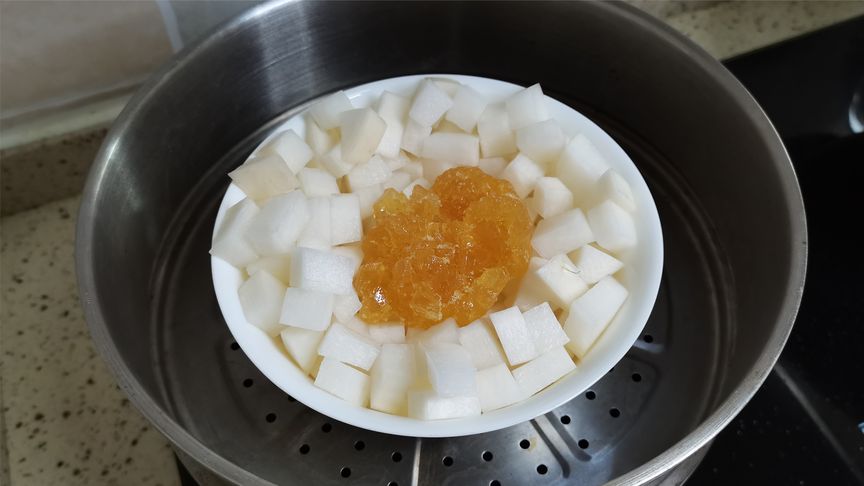 咳嗽反复不好,在家蒸上一碗,清热润肺止咳,孩子大人都能吃