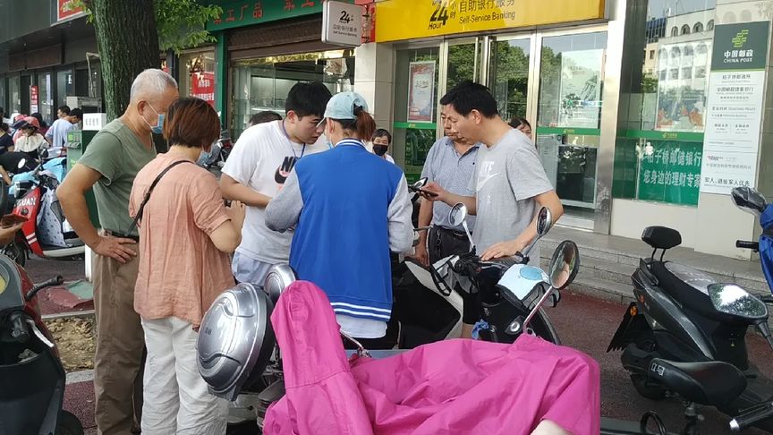 8月18日安庆市电动车登记上牌大幕开启,柏子桥现场实录