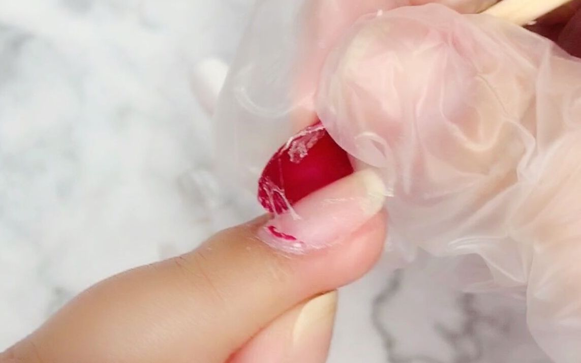 轻松卸下延长甲,完全不伤甲喔