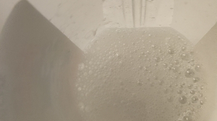 化学实验:小苏打和白醋的反应