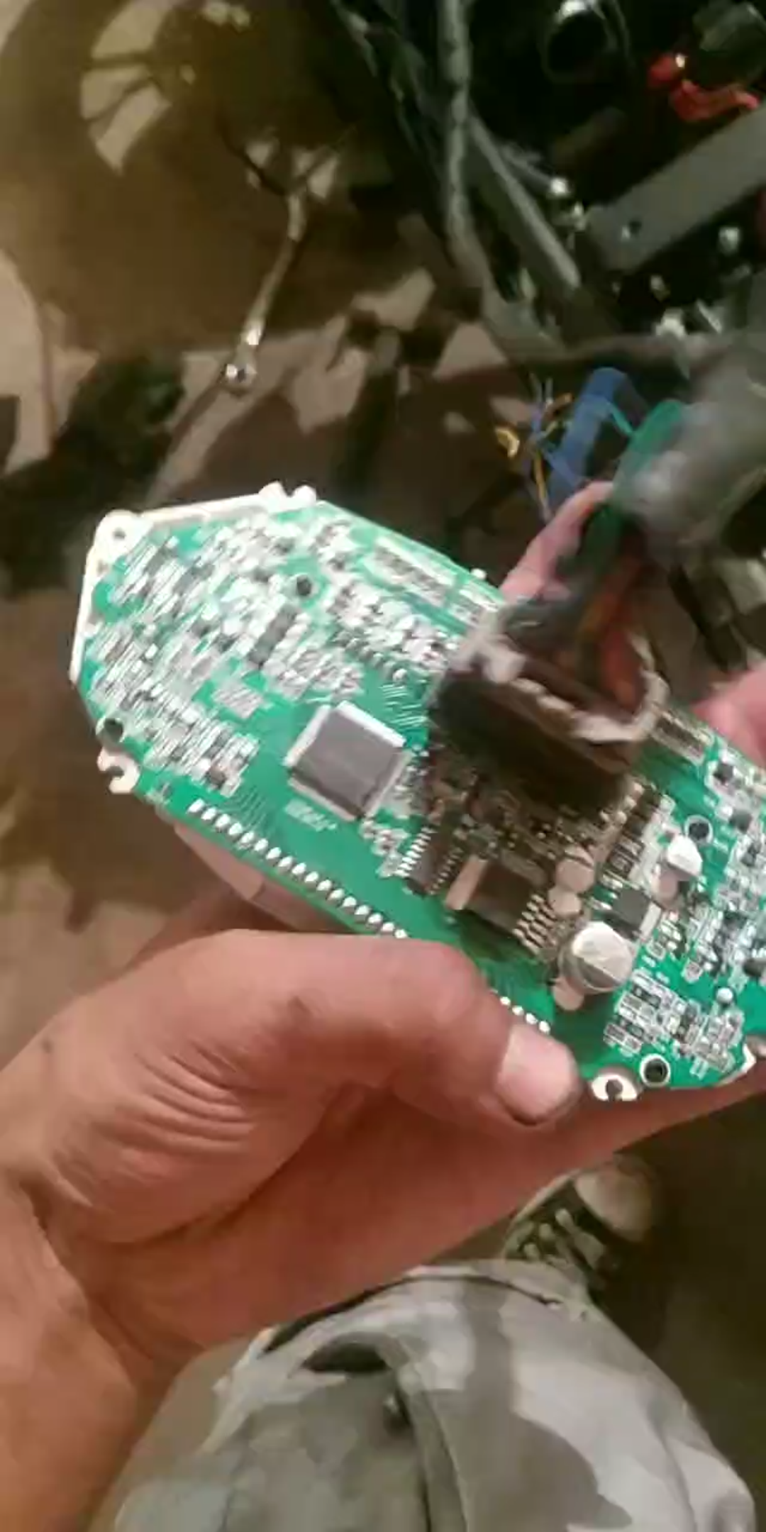 飞鹰r25仪表线束故障