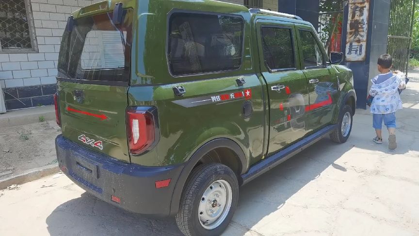 摆摊神器封闭皮卡车,能加油能充电拉一顿续航600,1万多送全国