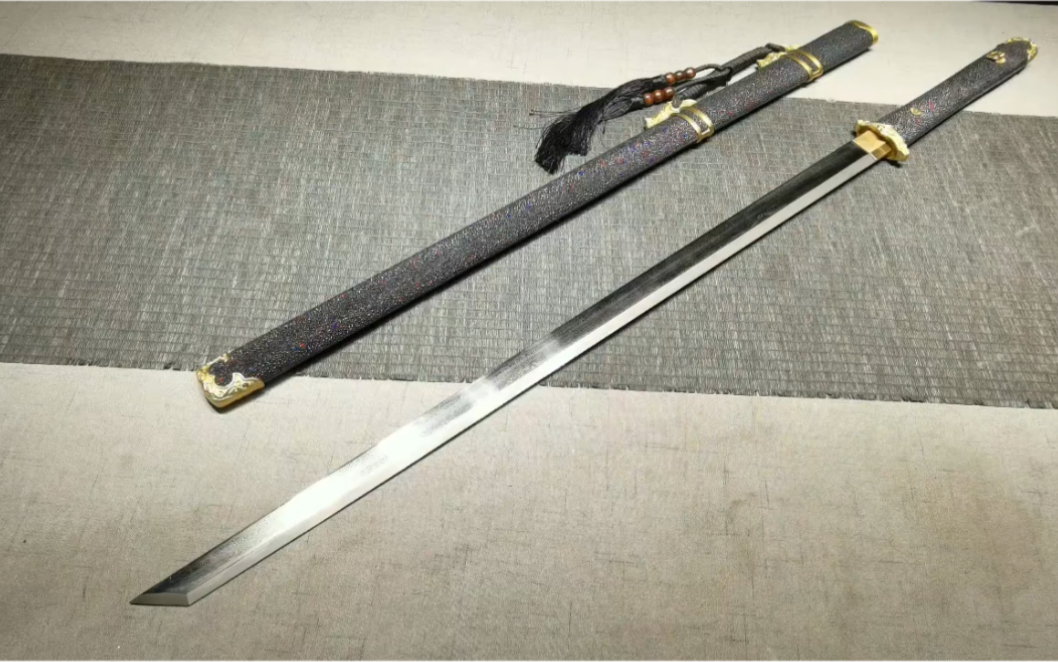 全包珍珠鱼皮百炼花纹钢烧刃研磨唐刀唐横刀