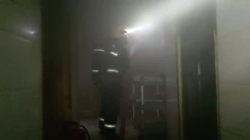 注意厨房用火用电安全!#消防救援精彩集锦 #灭火救援精彩集锦
