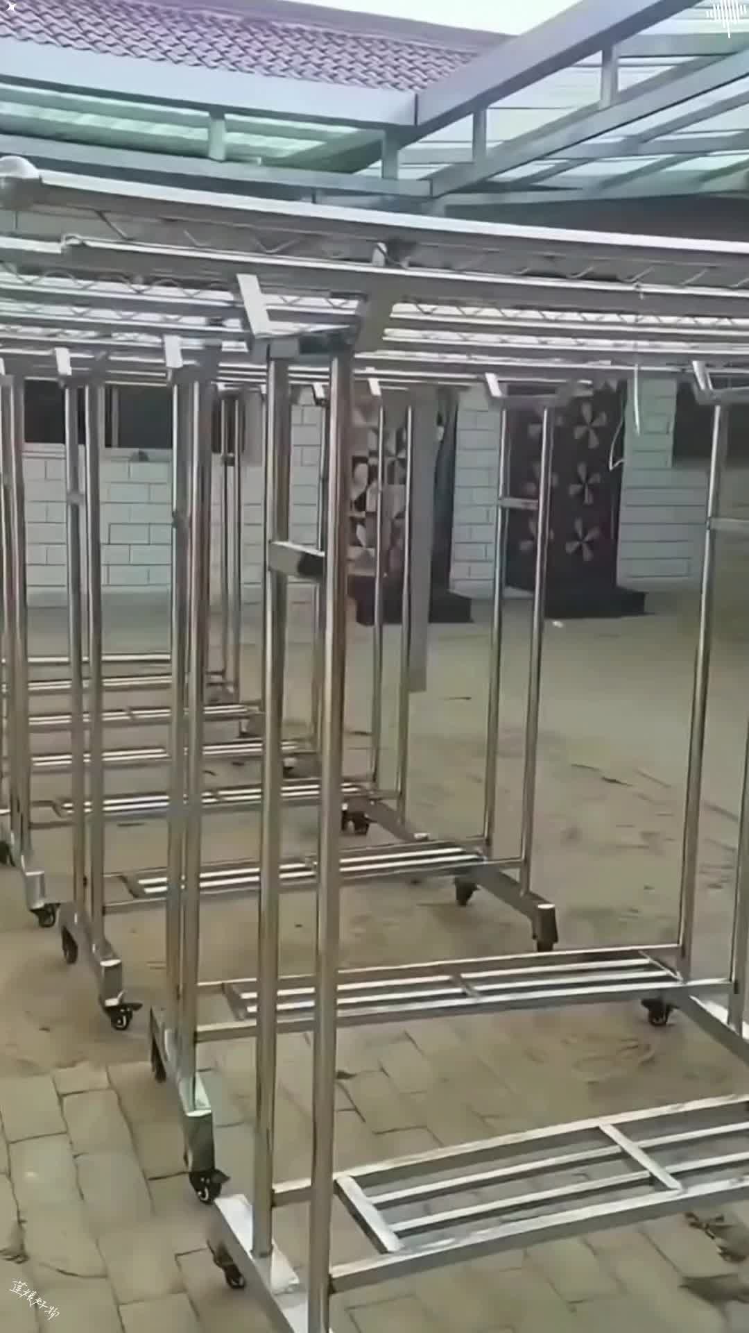 家用晾衣架,镀锌钢管落地设计,双杆晒被晒衣,轻松应对日常晾晒需求。 ...