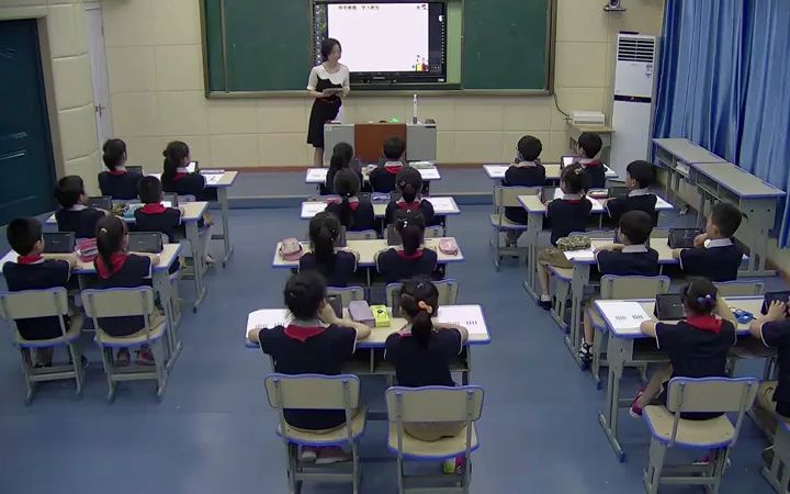 ...数学二年级上册《有余数除法的认识》优质课公开课教学视频,湖北省