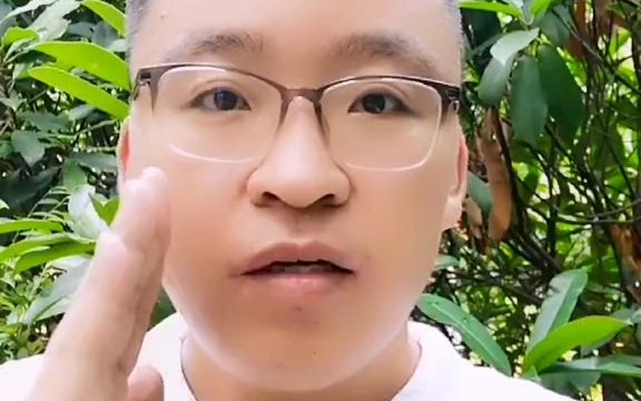 在打药的时候,这个让稀释500倍,那个让稀释800倍,把自己都算懵了,...