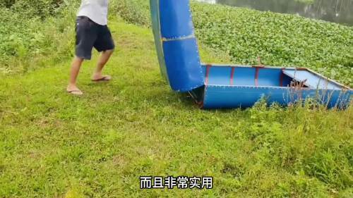 371.手艺人变废为宝,用塑料桶设计制作折叠船,真是太牛了