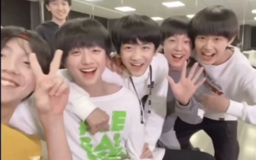 【TF家族】一年过去了,五代同堂依旧其乐融融|没想到你们是这样的...