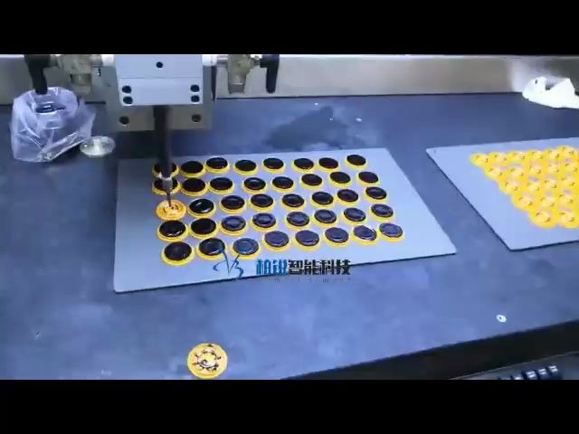 智能视觉点胶.智能门禁卡点胶,点漆机的正确操作调试方法