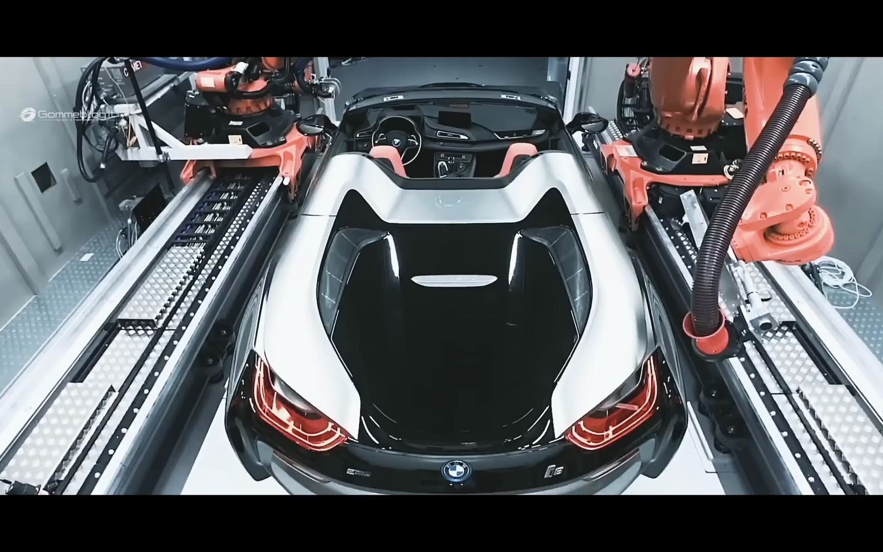 【Car & Performance TV独家】走进宝马工厂,看看他们是如何用机器...