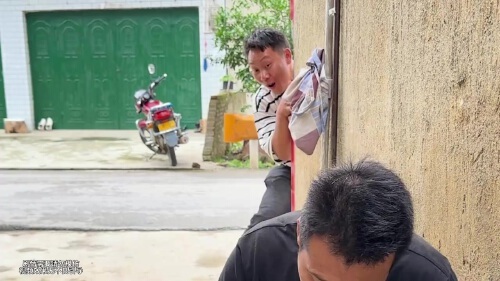 贪财必有害害人害己搞笑视频