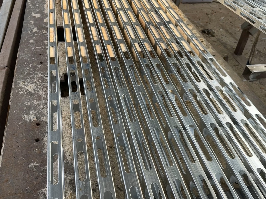 钢包木是干嘛的,钢木龙骨的制作流程