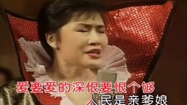 李娜 演唱会倾情演唱《你家在哪里》经典、无法超越