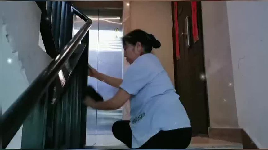 #物业 【天鹅堡】每日一栋楼层卫生细化,提升您的居住舒适度