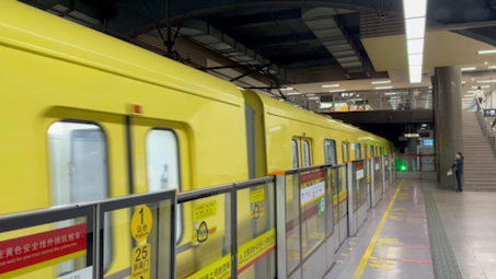 【广州地铁】1号线2122经纬混合磁阻电机列车出站