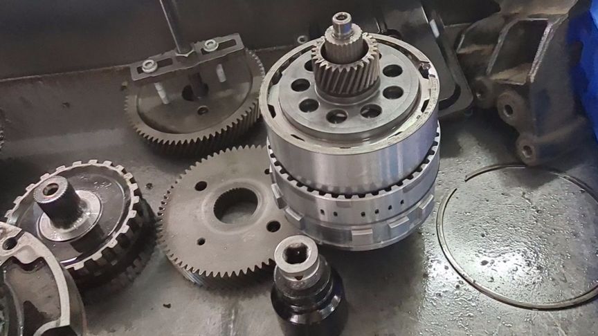 AT变速箱可以说是稳定性最强,但是他也会坏,所以及时检修重要