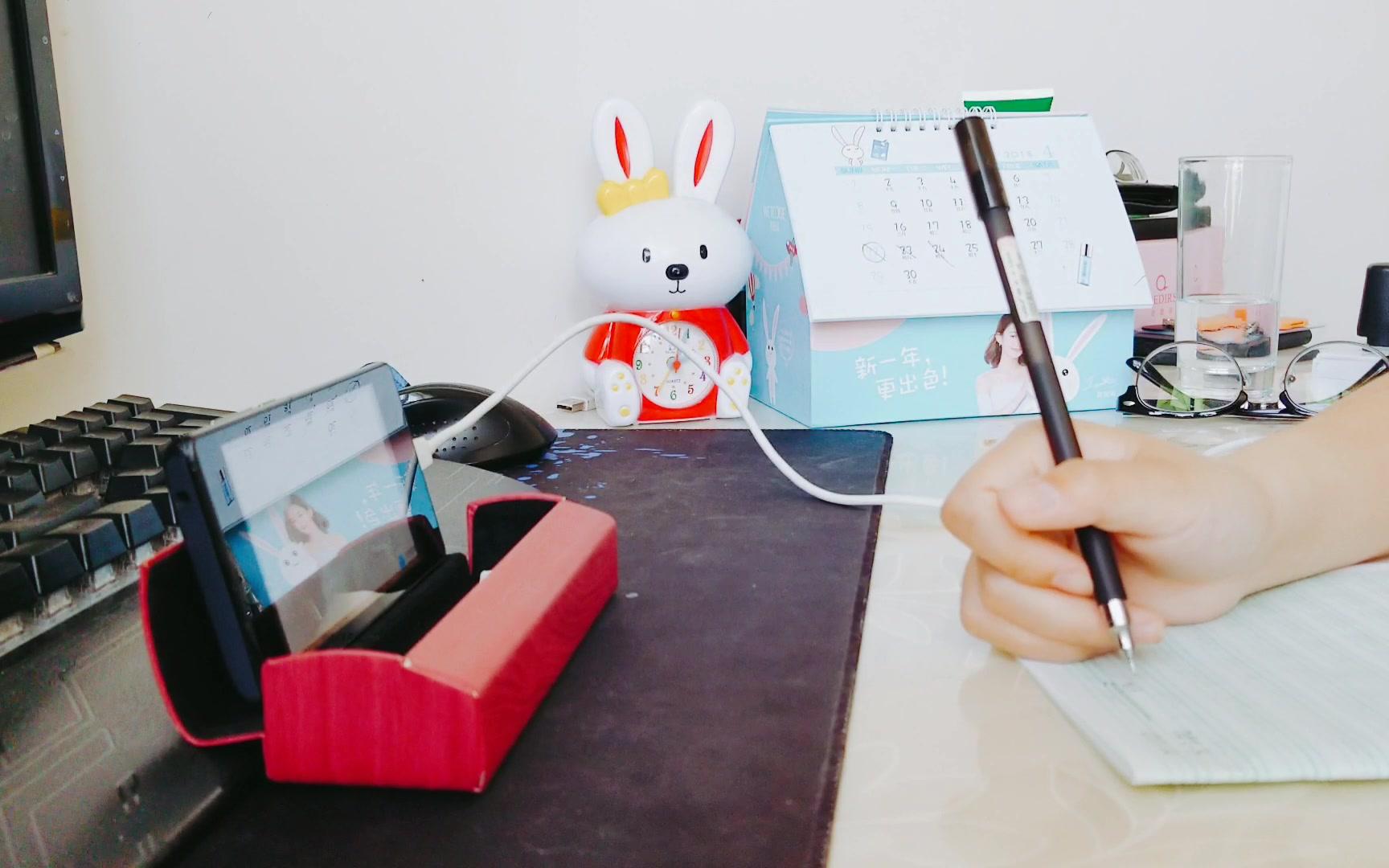 ...不辜负人,玩的时候不辜负风景;睡觉时不辜负床,一个人时不辜负自己。