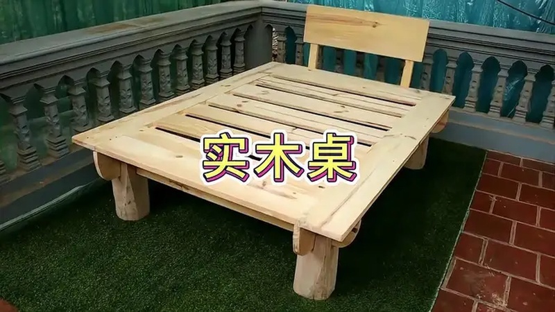 纯手工制作的两用实木桌,既可以当床又可以当作桌子实使用