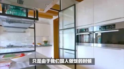 厨房推拉门早过时了!广东人都在偷偷用这种设计,实用又省空间!