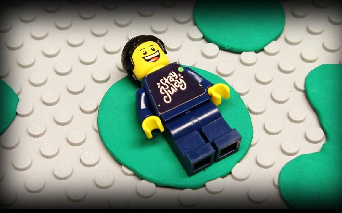 钟爱玩橡皮泥的乐高小人