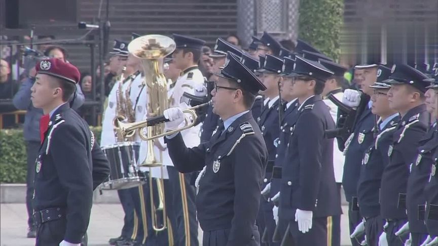 澳门特区举行隆重升旗仪式,检阅警察、消防、海关队伍