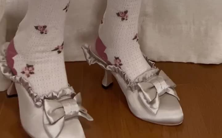 穆勒鞋的绑带使用教程!