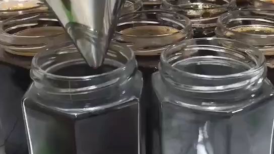 雪梨膏功效:☑ 1:咳嗽了:孩子、大人、老人咳嗽、喘的厉害、
