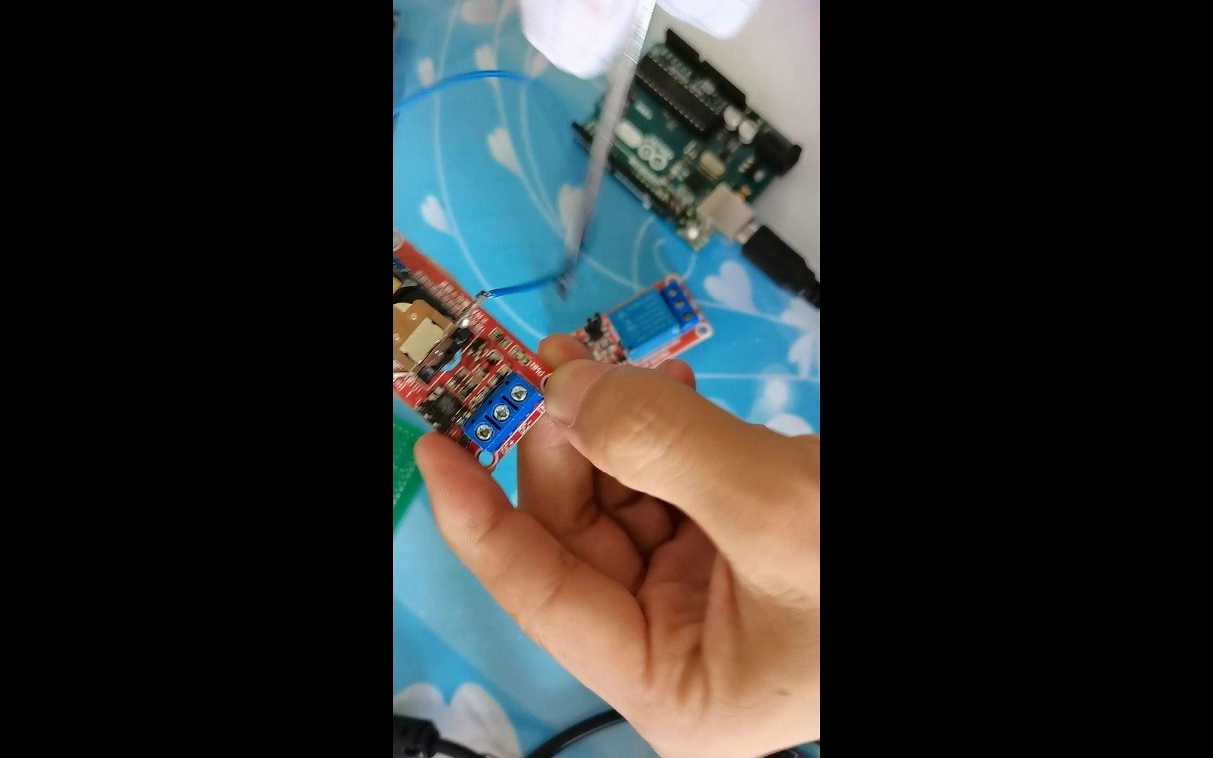 《arduino快速入门视频教程》(第5节)arduino驱动继电器(继电器讲解)...