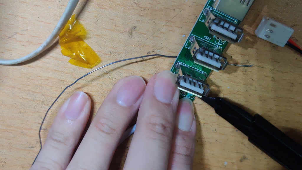 「咩咩焊接」揭露商家套路 USB2.0 无法使用移动硬盘? USB HUB ...