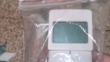 不懂就问,新买的盖革计数器这样响正常吗?