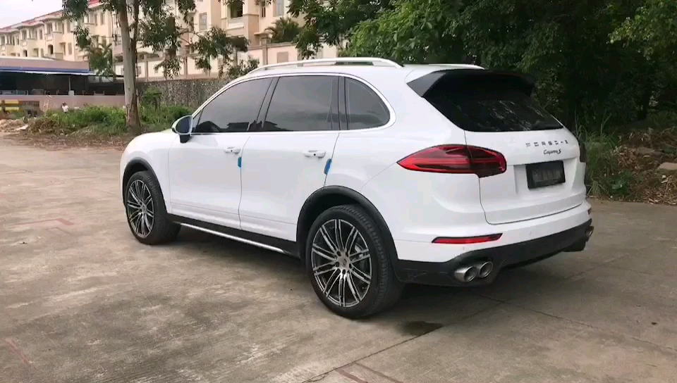 16款保时捷卡宴3.6T 双涡轮增压 白