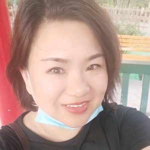 沙漠里种梭梭的小青姐